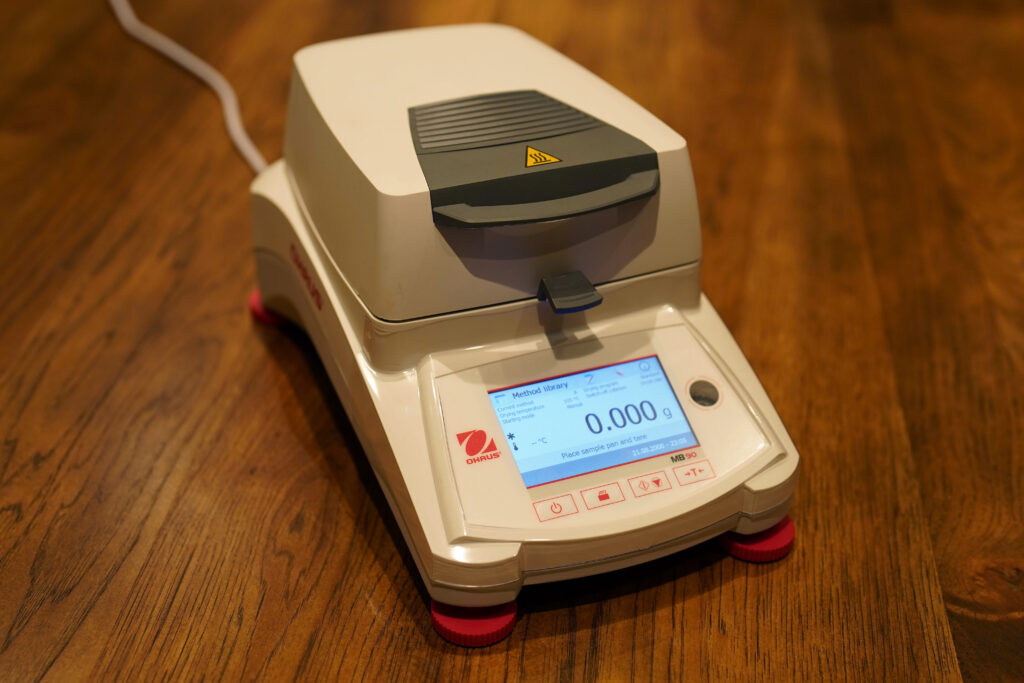 Moisture Balance Scale | Wingfield Scale